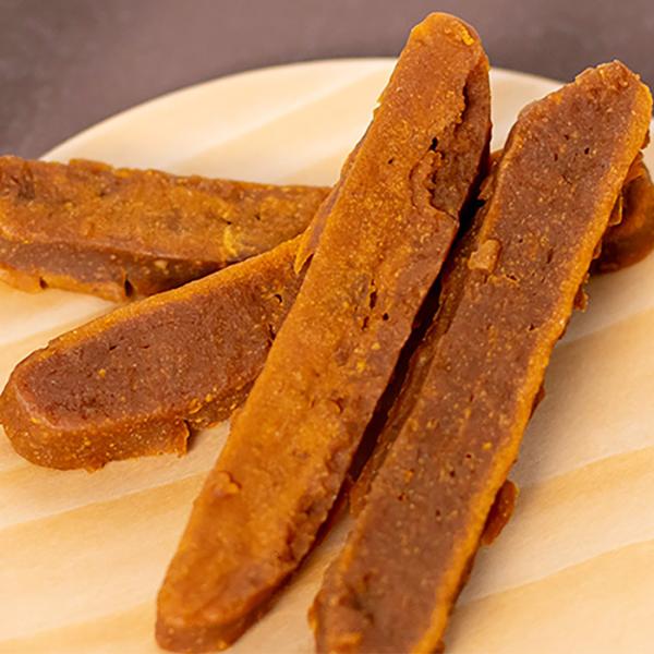 添加物不使用！手が汚れない干し芋バーHOSHI IMO あか 袋入り(5本) 高知県西部の食文化「干し芋東山」を再現した、食べやすいスティック状の干し芋「HOSHI IMO」です。HOSHI IMOは、焼いたサツマイモをペーストにし、細断し...