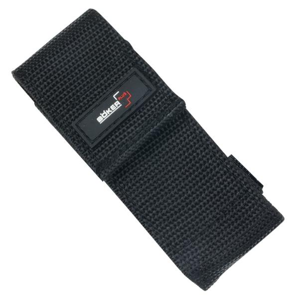 ●安全にナイフを持ち運べるBOKERのコーデュラポーチ●17世紀に創業したドイツのゾーリンゲン発の老舗ナイフメーカーの「BOKER」のナイロンポーチ。●ポーチの詳細 サイズ（縦×横×厚さ）:約10×3.5×2.5cm、重量:約25g、素材:...