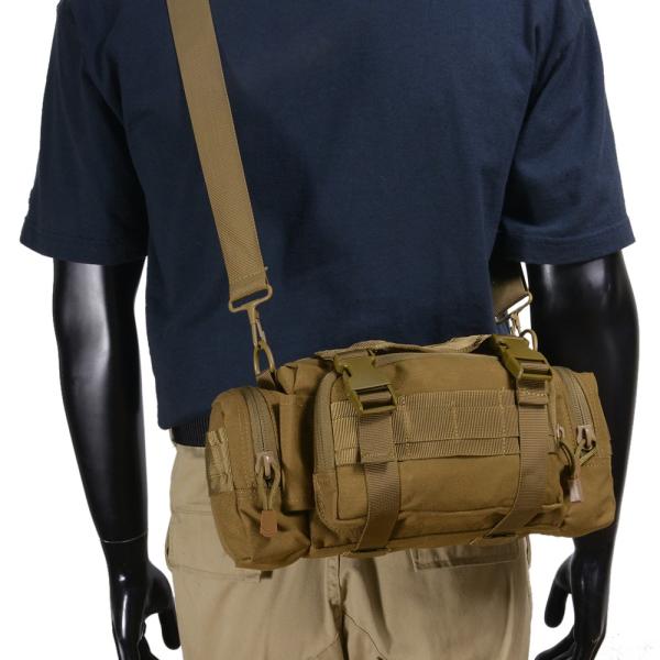 ●小さく多機能なショルダーバッグ●実用性とコストパフォーマンスに優れるタクティカルギアをリリースする、CONDOR Outdoor（コンドル・アウトドア）のデプロイメントバッグ。●ショルダーバッグの詳細 サイズ:約W30cm × D11cm...