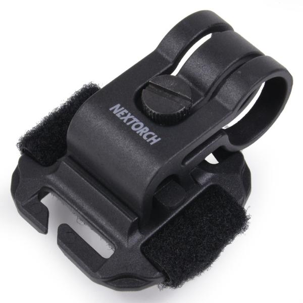 ●ベストやヘルメットに取り付けられるタクティカルキット●NEXTORCH(ネクストーチ)のタクティカルキット GTK。同社のGLO-TOOBに適合しており、タクティカルベストやショルダーストラップなどに装着して使用します。●タクティカルキッ...