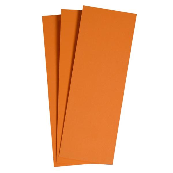 ●ナイフシースの作成に最適なカイデックスシート●ナイフシースやホルスターなどの作成に使えるカイデックス(Kydex)板です。厚さ約1.5mm、サイズは約30×10cmの長方形で、小型ナイフから刀身の細い中・大型ナイフ用シースなどの作成が可能...