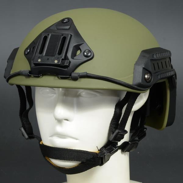 ●特殊部隊などで使用されるハイカットヘルメットをモデルアップ●エアソフトガン用のアイテムを製造、販売するメーカー「FMA」。●ヘルメットの詳細 頭囲:約57~61 cm、重量:約820g、素材:ABS[仕様・意匠は予告なく変更される場合があ...