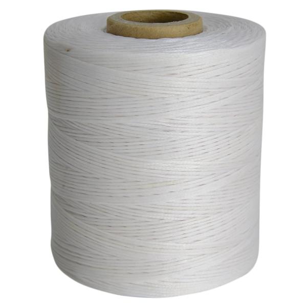 ●丈夫で加工しやすいワックスコード●ポリエステル素材の紐に蝋を塗りこむことで耐久性、耐水性に優れるワックスコード。毛羽立ちにくく細い穴に通しやすいことからアクセサリー作りなどのハンドクラフトに最適。1ロール約560mでたっぷり使えます。●ワ...