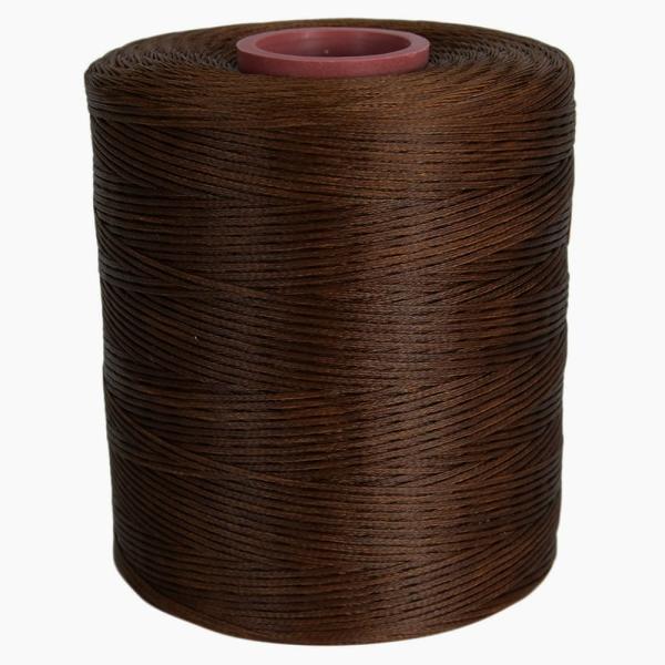 ●丈夫で加工しやすいワックスコード●ポリエステル素材の紐に蝋を塗りこむことで耐久性、耐水性に優れるワックスコード。毛羽立ちにくく細い穴に通しやすいことからアクセサリー作りなどのハンドクラフトに最適。1ロール約560mでたっぷり使えます。●ワ...