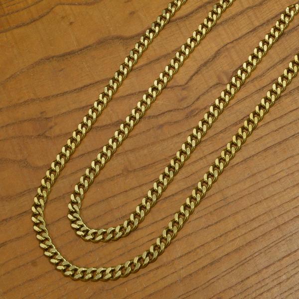 ●綺麗に並んだカット面が美しく輝くキヘイチェーン●チェーンを編み込みカットして作成される人気デザインの喜平チェーン。●カーブチェーンの詳細 環の外寸(長さ×幅×厚み):約12×9×4mm、環の内寸(長さ×幅):約5×4mm、素材:真鍮[仕様...