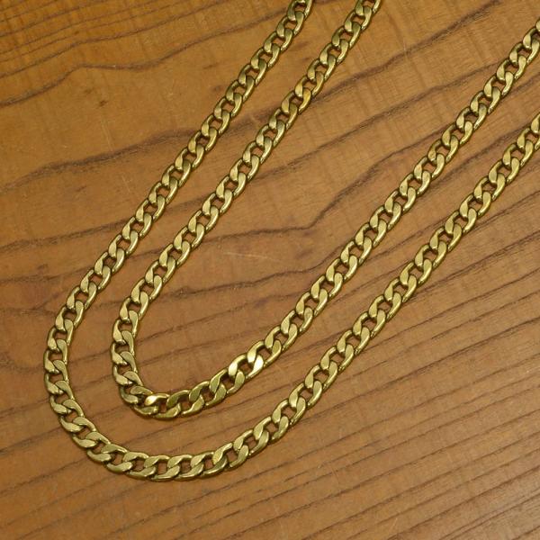 ●綺麗に並んだカット面が美しく輝くキヘイチェーン●チェーンを編み込みカットして作成される人気デザインの喜平チェーン。●カーブチェーンの詳細 環の外寸(長さ×幅×厚み):約15×10×3mm、環の内寸(長さ×幅):約9×5mm、素材:真鍮[仕...