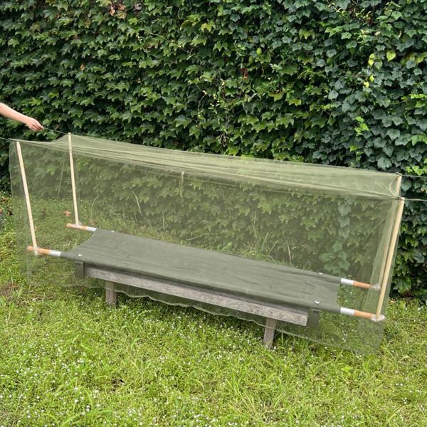 ●コットに取り付けるモスキートネット●フランス軍で使用されていたコット用の虫よけネットです。【軍放出品のご購入を検討されているお客様へ。ご購入前に必ず下記の説明文、注意文を最後までご一読いただきますようお願い致します。】●蚊帳の詳細 展開時...