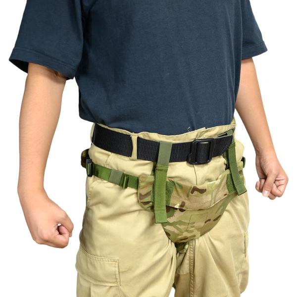 ●中東での即席爆発装置や地雷の対策として開発されたプロテクター●イギリス陸軍より払い下げられたグローインプロテクターです。【軍放出品のご購入を検討されているお客様へ。ご購入前に必ず下記の説明文、注意文を最後までご一読いただきますようお願い致...