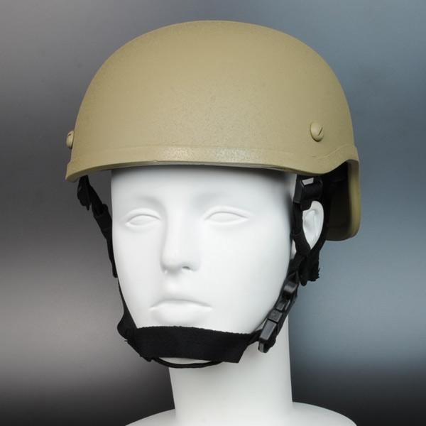 ●快適装着＆反射防止、実用性に優れた戦術ヘルメット●クッション付きのタクティカルヘルメットです。耳あての無いタイプ。ヘルメット内部には7つの厚めのクッションをベルクロで固定しているので取り外すことで、クッションカバーを洗うことが出来ます●ヘ...