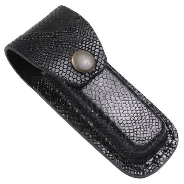 ●ヘビの様な細かなウロコ模様がデザインされたナイフポーチ●折りたたみナイフやツール、小物などを収納することができる、パイソン調の革製ナイフポーチ。実際のヘビ革の様に、ヘビのウロコの模様が型押しされており、細かな凹凸で、ざらざらした独特な手触...