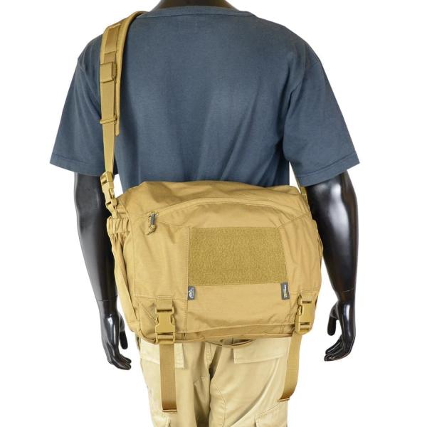 ●高いカスタマイズ性を備えた使いやすいショルダーバッグ●高品質なミリタリーギアを低コストで提供するポーランドのメーカー、HELIKON-TEX(ヘリコンテックス)社のショルダーバッグ。●ショルダーバッグの詳細 /【ミディアム(TB-UCL-...