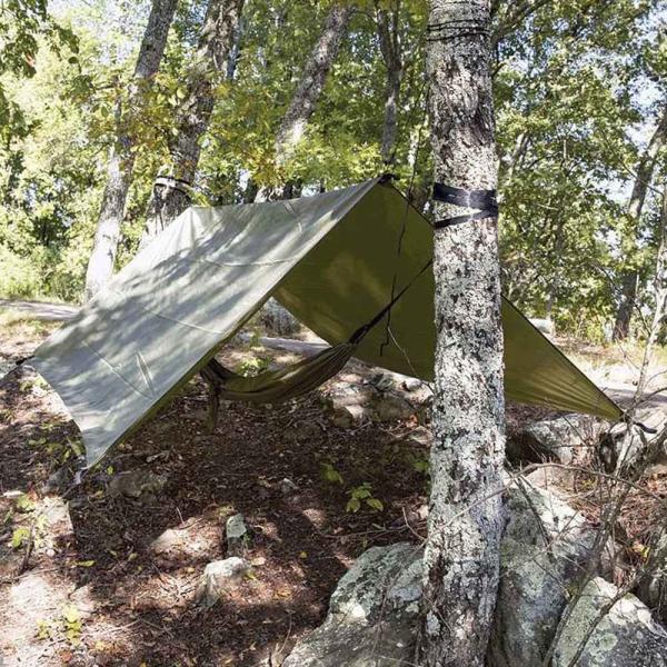 ●雨と日差しを防ぐ万能アウトドアタープ●高品質で手頃な価格のサバイバルギアやアウトドア用品を提供するアメリカのブランド、FIVE STAR GEAR(ファイブスターギア)。●タープ の詳細 サイズ:約300×290cm、重量:約1000g、...