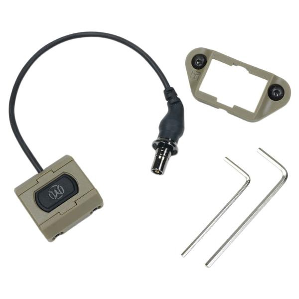 ●角度の付いたジャックで取り付けやすい小型リモートスイッチ●エアソフトガン用電子アタッチメントを主体に作成、販売するブランド「WADSN」のリモートスイッチ。●スイッチの詳細 ジャック規格:Surefire、取り付けオプション:20mmレー...