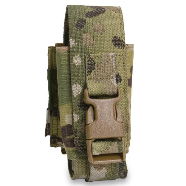 ●様々な長さの円筒形グレネードなどを収納出来るポーチ●WARRIOR ASSAULT SYSTEMS社のスモークグレネードや白リン弾（発煙弾）を収納できる、シングル スモークグレネードポーチ Gen2。ベルクロで長さ調整できるフラップカバー...