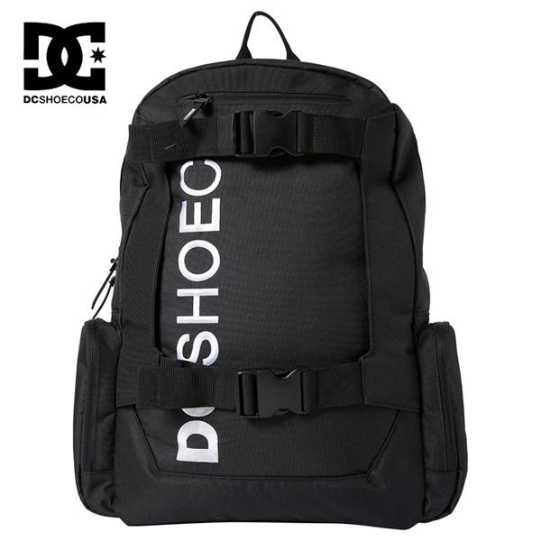 リサイクルポリエステルを使用した22L容量のスケートバックパック。フロントの大きなブランドロゴ刺繍がポイント。スケートストラップ、小物の収納に便利なアクセサリーポケットを装備。メインコンパートメントにはラップトップスリーブを内蔵。パッド入り...