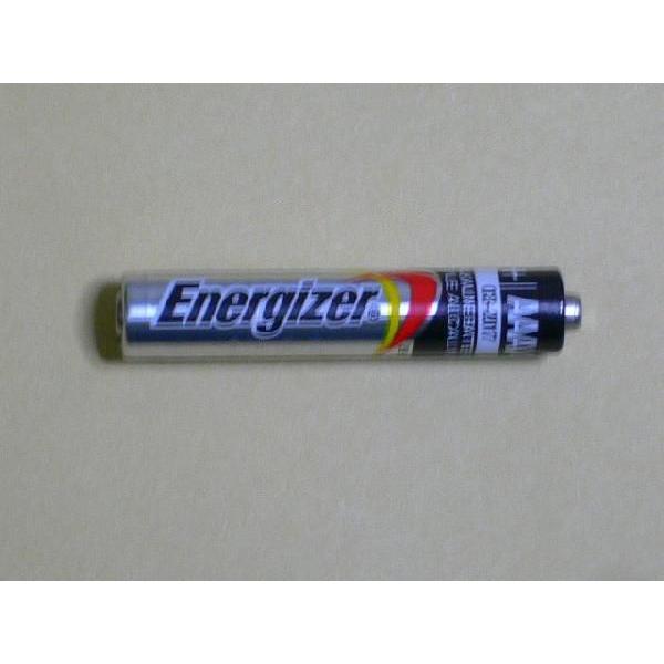 Energizer Batteries製（アメリカの電池のトップメーカーです） 海外向け商品 電圧：1.5V 寸法：8.3mm x 42.5mm、5.7g 製造国：中国 業務用を小分け、袋入り ※発送方法を「ゆうパケット」に変更する場合は、...