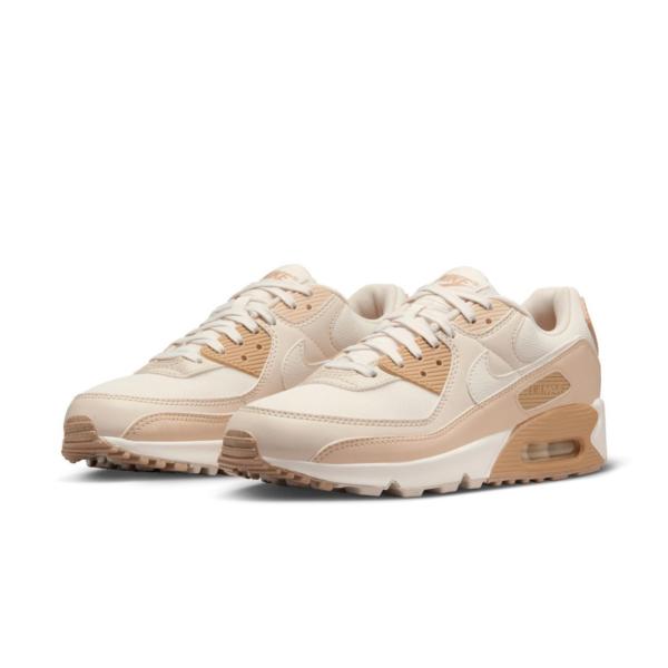 NIKE  WMNS AIR MAX 90 ナイキ　ウィメンズ　エアマックス90 DH8010 004ナイキ エア マックス 90は、軽やかで快適な定番の一足。おなじみのワッフルソール、ステッチが印象的なオーバーレイ、クラシックなTPUアク...