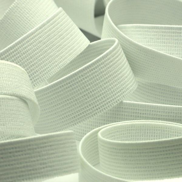 【商品スペック】　販売単位： 1メートル　幅： 35mm　材質： ポリエステル100%（ゴム糸使用）　厚み： 1.0mm　伸度： 140%　メーカー： SHINDO（S.I.C.）【バリエーション】　9サイズ（15mm、20mm、25mm、...