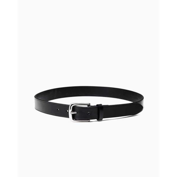 B0015 28mm UNLINED BELT裏材を使わずにワンピース（一枚革）仕立てで作られたブライドルレザーベルトです。シンプルゆえにドレス/カジュアルの両方で使いやすく、一枚革ならではの堅牢でしなやかなイングリッシュブライドルレザーの...