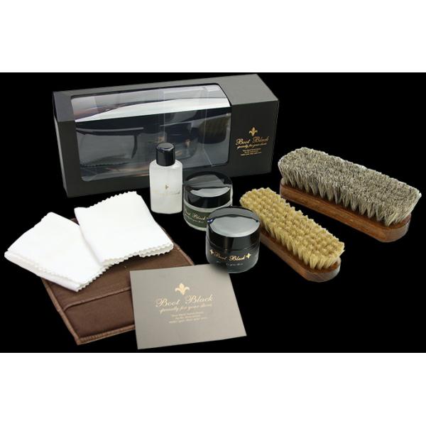 シューケアメーカー最大手のコロンブスとリファーレが共同開発をしたシューケアブランド「Bootblack」●セット内容シュークリーム ミニ（ブラック）:1個デリケートクリーム ミニ：1個ツーフェイスプラスローション ミニ：1個ジャーマンブラシ...