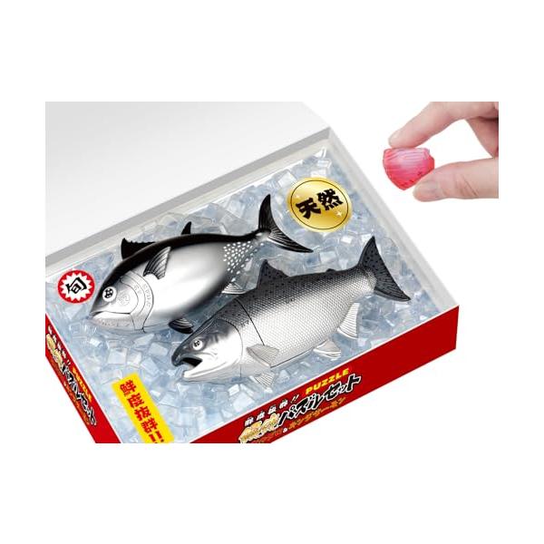 鮮度抜群! ! 解体パズルセット 本マグロ&amp;キングサーモン・本マグロとキングサーモンの豪華セット！・市場の出荷状態を再現！・鮮魚抜群シールを貼ってアレンジ！・ミニ寿司が4貫作れる！・[対象年齢]6才〜