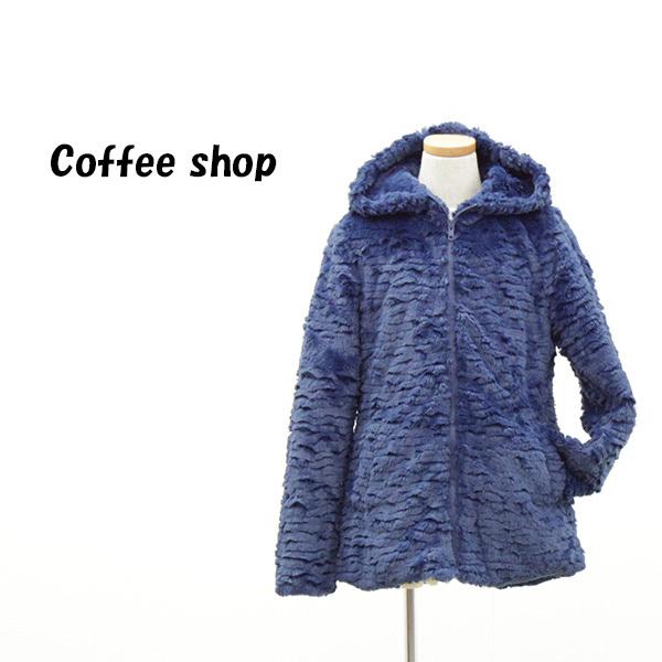 【商品説明】滑らかな肌触りのフェイクファーフード付コート。シンプルで使いやすい！オシャレな女の子にピッタリ♪【サイズ】　7サイズ／　肩幅：30cm/身幅：39cm/着丈：50cm/袖丈：51cm　8サイズ／　肩幅：33cm/身幅：40cm/...