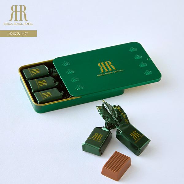 ミルクを使用した口どけが良くまろやかな味わいのチョコレート。伝統のリーガカラー（グリーン）はそのまま、新しくなったスライド式の缶ケースに、一粒ずつ丁寧に包まれたチョコが収められた上品な仕上がり。ちょっとしたおやつにはもちろん、プレゼントやお...