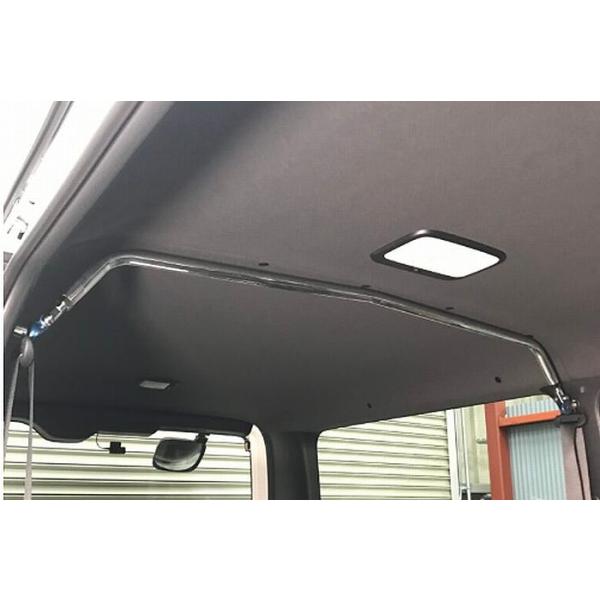 ※代引き不可商品となります※受注生産品となりますのでご注文確定後のキャンセルはお受けできません。リアシートベルトの左右をバーでつなぎ剛性を高めるパーツです。KawaiWorksカワイワークス製車両補強パーツとなります。◆掲載写真にて製品、装...