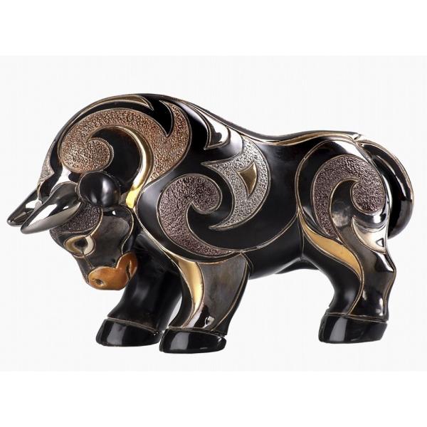黒雄牛 (1028B)渾身の力を込めて突撃姿勢のバッファロー金,銀を含む極彩色のゴージャスかつ緻密なデザイン。【サイズ】たて19.5×よこ8.5×高さ13.0（cm）【素材】陶器(微粒子粘土)【原産国】ウルグアイ※作品はすべて手作りにつき画...