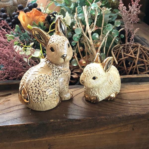 ウサギ親子 (F210 &amp; F410B)<F210親>【サイズ】たて8.0×よこ5.0×高さ11.0（cm）【素材】陶器(微粒子粘土)【原産国】ウルグアイ<F334子>【サイズ】たて7.0×よこ4.0×高さ6...