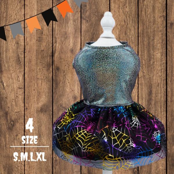 商品情報【ハロウィンシリーズ】 ハロウィンのワンピースです。パーティーやお出かけに、お散歩に目を引くかわいさ！！お写真に残しておきたくなりますね♪SNSや家族写真の思い出におススメ♪の1枚です。ラメ入りの素材でワンランク上のデザイン！キラキ...