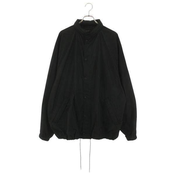 ブランド：バレンシアガ/BALENCIAGA商品名： 773425 TPO06 ロゴプリントウインドブレーカーブルゾンサイズ：S状態ランク：Bカラー：ブラック×ブルー
