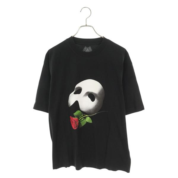 ブランド：パレス/Palace商品名： 24AW  PHANTOM OF THE OPERA T-SHIRT マスクプリントTシャツサイズ：L状態ランク：Aカラー：ブラック
