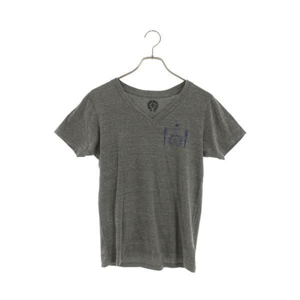 ブランド：クロムハーツ/Chrome Hearts商品名： CH T-SHRT/3 FOTIミスラーレンバックプリントVネックTシャツサイズ：M状態ランク：Bカラー：グレー