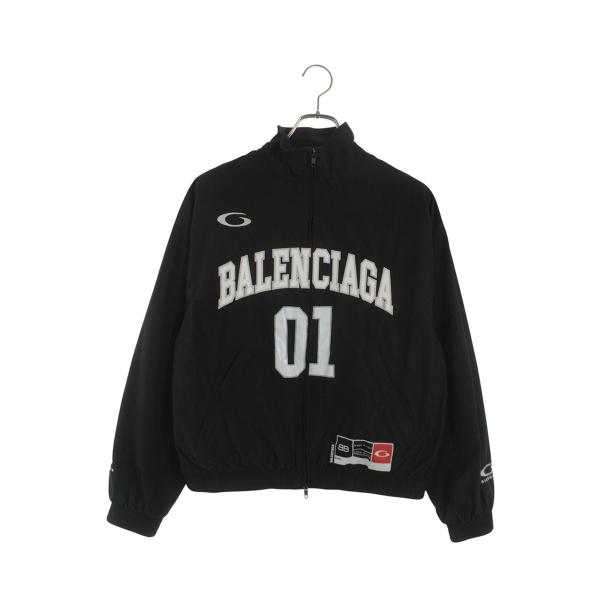 ブランド：バレンシアガ/BALENCIAGA商品名： 817765 TPQ38 バスケットボールシリーズナイロントラッククロップドブルゾンサイズ：S状態ランク：Bカラー：ブラック