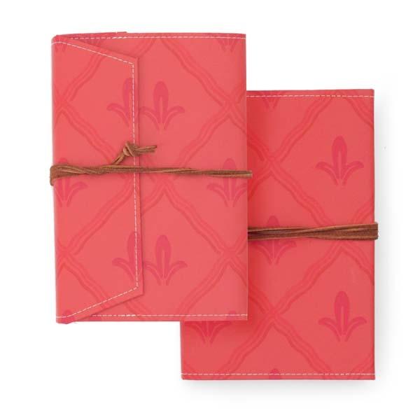 ■カテゴリー ： ブックカバー■メーカー ： Quaint Design ( クイント デザイン )■商品名 ：GRAFICA ( グラフィカ )　■サイズ ： 文庫本用 (縦162 × 幅290 mm ) ■素材 ： ウォールペーパー  ...