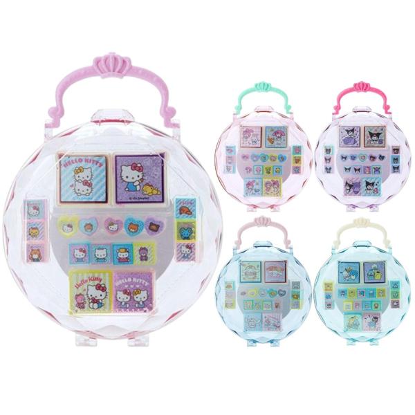 キャラクター達となかよしが大集合したスタンプセット★宝石箱のようなキラキラした収納ケースがかわいいでしょ♪■バリエーション●ハローキティ●マイメロディ●クロミ●シナモロール●サンリオキャラクターズ■サイズケース：約16×6×16.5cm(※...