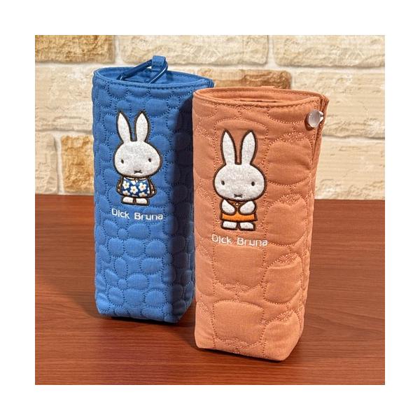 ミッフィーデザインのペットボトルホルダーが登場です！カラフルな本体に刺繍ワッペンと表面のパターンにそれぞれドレスとお花が施されたかわいいデザイン。カラビナ付きなので、カバンやリュックにひっかけて使える。内側はアルミ蒸着タイプで保温保冷温度キ...