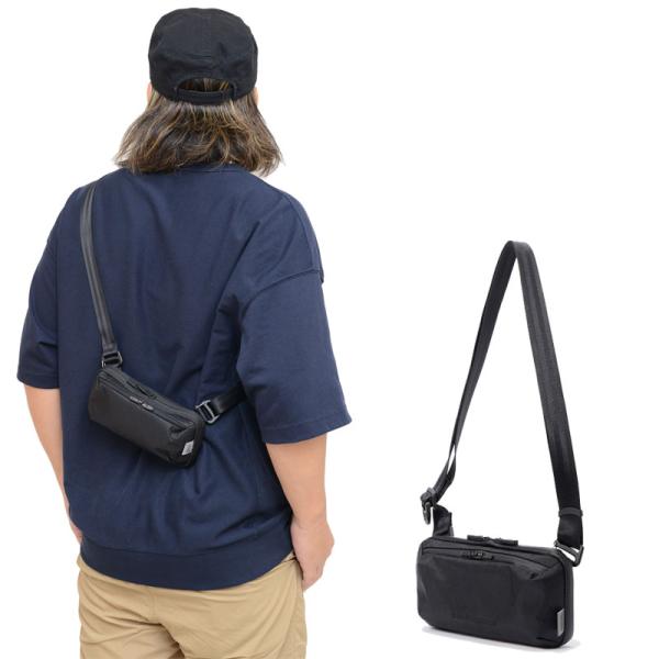 ありふれた日常とトラベルシーンをシームレスにつなぐ、beruf baggage史上最も機能的でコンパクトなトラベルウォレットです。圧倒的にミニマルな外観に内包された機能性は、シンプルな操作で直観的に身に着け、扱うことができます。長年の定番ア...