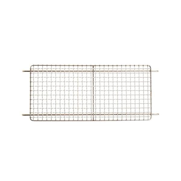 シルバー/ＦＦ/682913・パッケージ個数:1・コンパクトに持ち運べて耐久性に優れたステンレス製かまど、薪グリルでBBQを楽しめるオプションパーツが新登場。付属品のゴトクをこのブリッジ（焼網）に交換することで食材、小型フライパンやお鍋など...