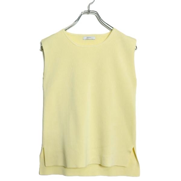 【商品説明】【実寸約】バスト76着丈54(cm)【サイズ表記】  XS/S【素材】  レーヨン70ポリエステル30％【状態】普通の使用感のあるお品物【デザイン】イエロー系ノースリーブニットです。薄手/無地両サイドスリット入り【お知らせ】こち...