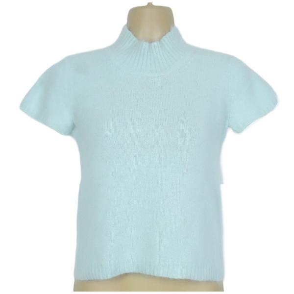 【商品説明】【実寸約】 肩幅34.5 袖丈15 バスト78 着丈44 (cm)【サイズ表記】    2【素材】   毛70 ナイロン30【状態】     普通の使用感があるお品物 【デザイン】 ミントグリーン系 ふわふわとしたアンゴラ調ニッ...