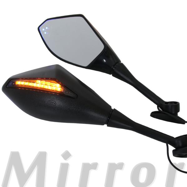 商品名■カウルミラー タイプ2(ウインカー付)商品説明■汎用のウインカー付カウルミラー左右セットです。■ウインカー付きのミラーで、スタイリッシュにカスタムできます。■鏡面にも矢印型にLEDが発光し、ウインカーの切り忘れも防止できます。■取付...