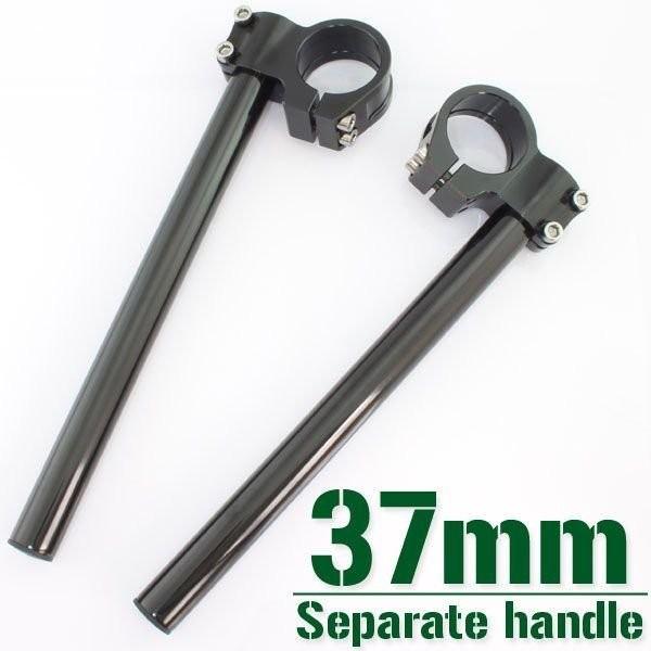 ■フロントフォーク径37mmの車両にご使用いただけるセパレートハンドルです。■タレ角は一般的な約6度となっていますので、それほどきついポジションにならずにお乗りいただけます。■フォーククランプ位置と同じ高さにハンドル位置が来ますので、比較的...