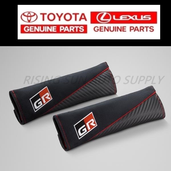 ■トヨタ純正 シートベルト カバー パッド■適合車：トヨタ　GR各車■色：黒スエード調 ＋ 黒カーボン調 ＋ レッド■サイズ： 縦 7cm x 横 24cm■マジックテープで取り付け取り外しができます■GRモデル各車　GR スープラ　GR ...