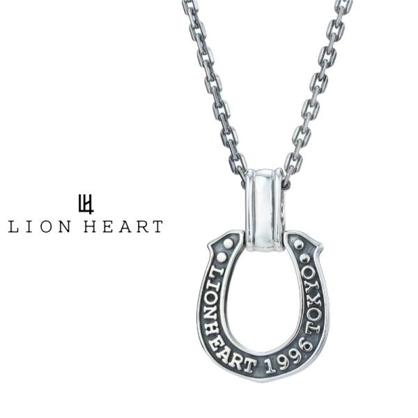 「幸運」「守護」「成功」を象徴し、古くからお守りとして親しまれている馬蹄モチーフ＜アイテム情報＞■素材シルバー925（いぶし仕上げ）■トップサイズ(約)【高】17.2mm【幅】14.8mm【厚み】2.6mm■チェーンサイズ(約)【全長】50...