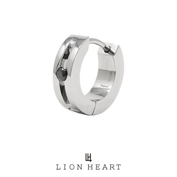 サージカルステンレスを使用した、キズ・変色・金属アレルギーに強い、普段使いにピッタリのピアス。【品番】　LHMP001NS【サイズ(約)】　外径11.5mm x 13mm 幅3.5mm 厚2mm【素材】　サージカルステンレス,キュービックジ...