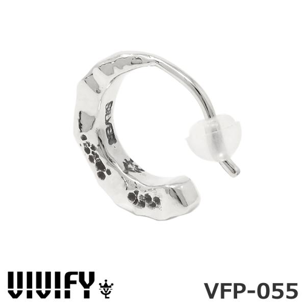 VIVIFYらしいフォルムの耳前方から入れて、垂れ下げるタイプのピアス。綺麗に弧を描いてますので、普通のリングピアスの様な見た目の装着感になります。＜アイテム情報＞■素材【本体】シルバー925(いぶし仕上げ) 【ポスト】シルバー925 【キ...