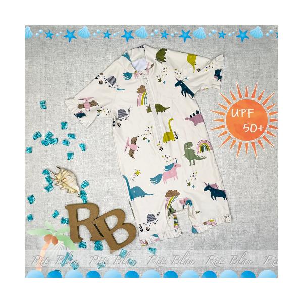 ・.。*゜+.・.。*゜+.　　送料無料・.。*゜+.・.。*゜+.■水着タイプ■半袖サーフスーツ◆生地感◆ツルツルエクリュホワイト恐竜やユニコーンオーバープリントのつなぎタイプの半袖サーフスーツ前開きファスナーでお着替えしやすいデザインで...