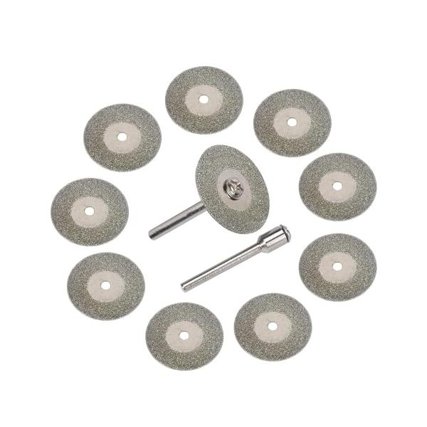 セット内容 ダイヤモンドカッター 直径25mm、厚み0.6mm　軸 径3.00mm長さ38mm　サイズにはわずかな誤差がありますが、使用には影響しません。このダイヤモンド砥石とグラインダー、その他の回転工具は互換性があります。 ご購入前に2...